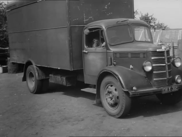 IMCDb.org: 1951 Bedford O-Type in "Crossroads to Crime, 1960"