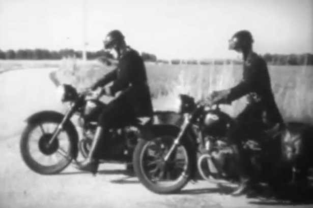 IMCDb.org: 1952 Cemec L7 in "Les motards, 1959"