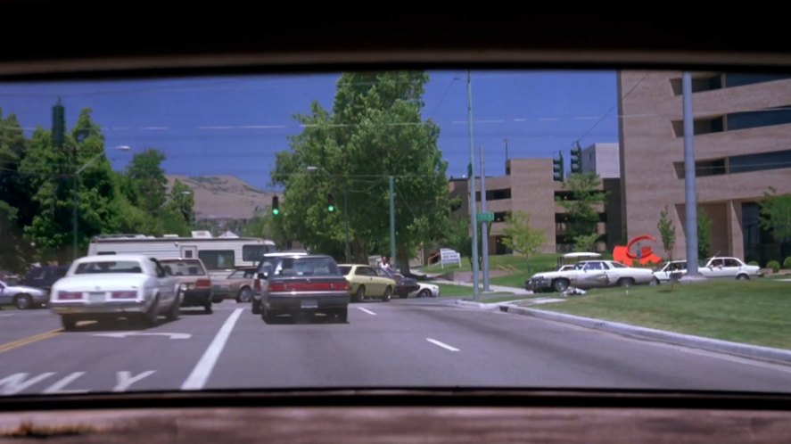 IMCDb.org: Buick Riviera in "Fast Getaway, 1991"