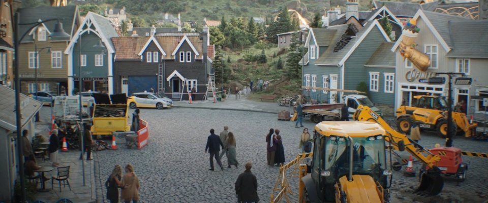 IMCDb.org: 2018 Nissan Leaf [ZE1] in "Thor: Love and Thunder, 2022"