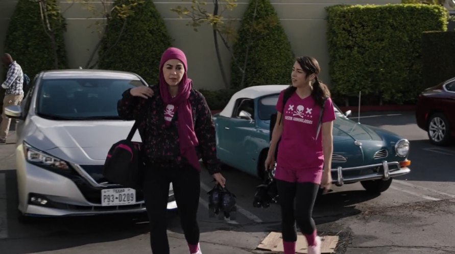 IMCDb.org: 2018 Nissan Leaf [ZE1] in "9-1-1: Lone Star, 2020-2025"