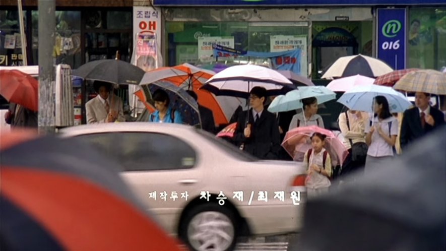 IMCDb.org: 1998 Samsung SM5 [KPQ] in "나도 아내가 있었으면 좋겠다 (I Wish I Had a Wife), 2001"