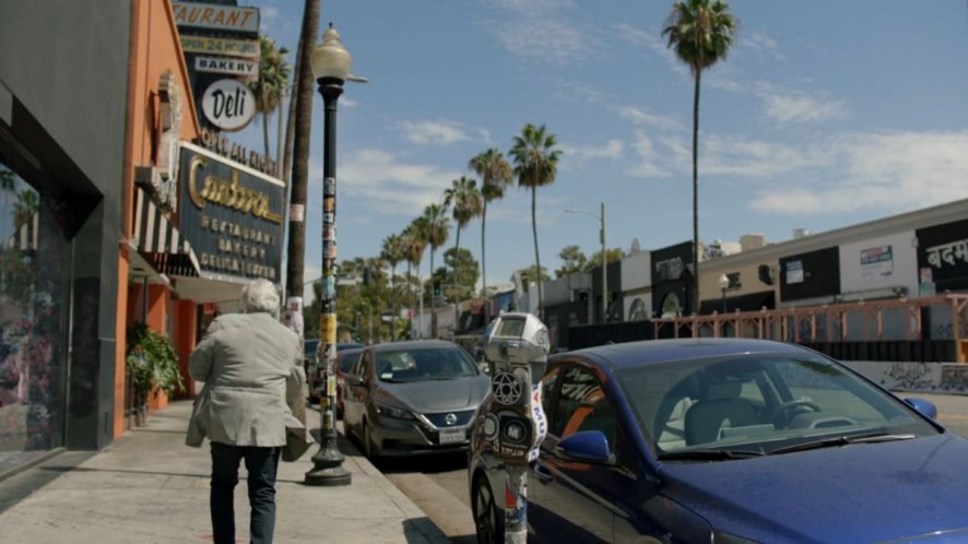 IMCDb.org: 2018 Nissan Leaf [ZE1] in "Barry, 2018-2023"