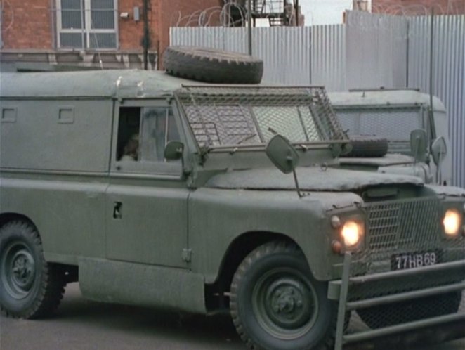 IMCDb.org: 1980 Land-Rover 109'' Series III Hotspur in "Four Days in ...