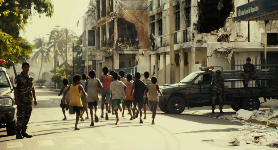 IMCDb.org: 2002 Mitsubishi L-200 [K74T] in "Maen-bal-eui ggoom, 2010"