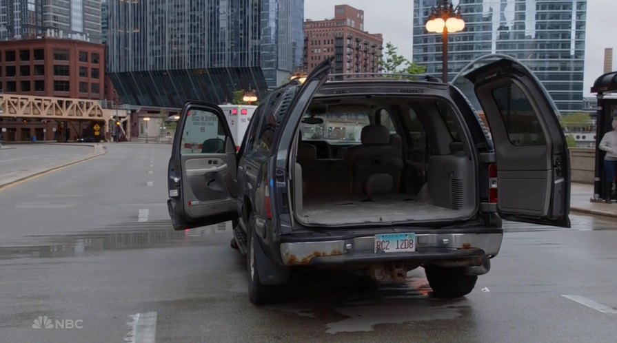IMCDb.org: 2000 Chevrolet Tahoe [GMT820] in "Chicago Fire, 2012-2024"