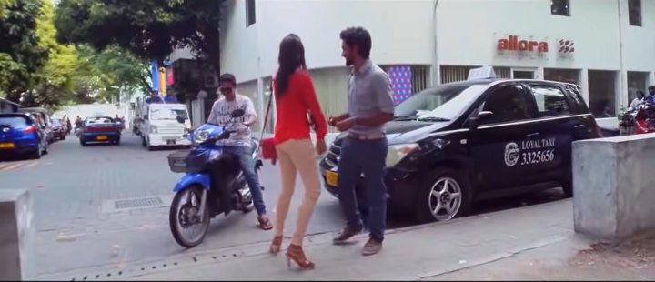 IMCDb.org: 2002 Toyota ist [XP60] in "އެންމެ ފަހު ވިންދާ (Emme Fahu Vindhaa Jehendhen), 2015"