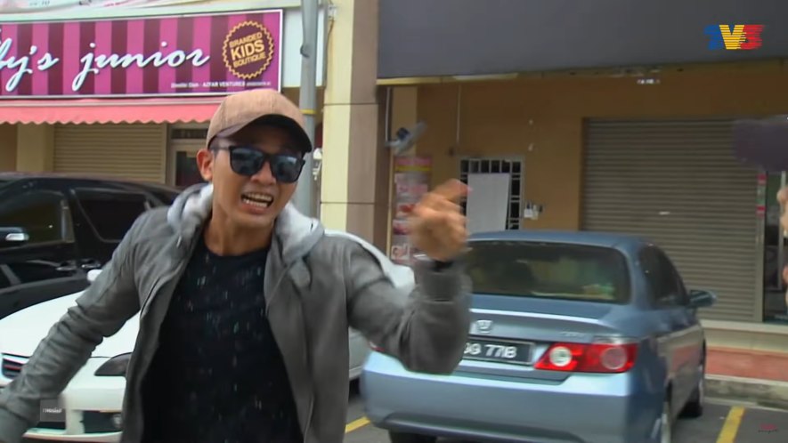 IMCDb.org: Honda City [GD] in "Kau Aku Kita, 2015"