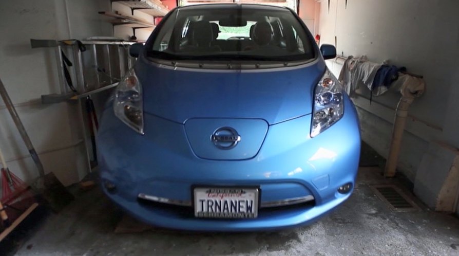 IMCDb.org: 2011 Nissan Leaf [ZE0] in "Driving America, 2015"