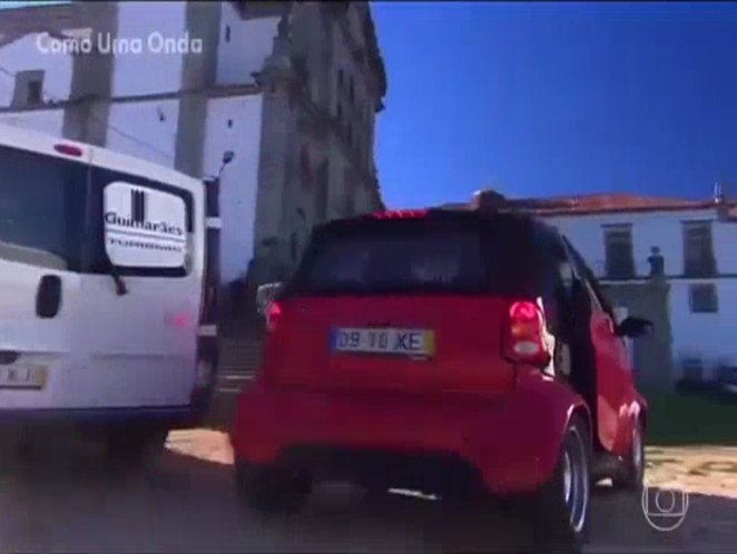 IMCDb.org: 2004 smart Fortwo Cabrio 45kw pure [450] in "Como uma Onda ...