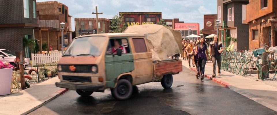 IMCDb.org: 1982 Volkswagen Pick-up T3 [Typ 2] in "Z-O-M-B-I-E-S 3, 2022"