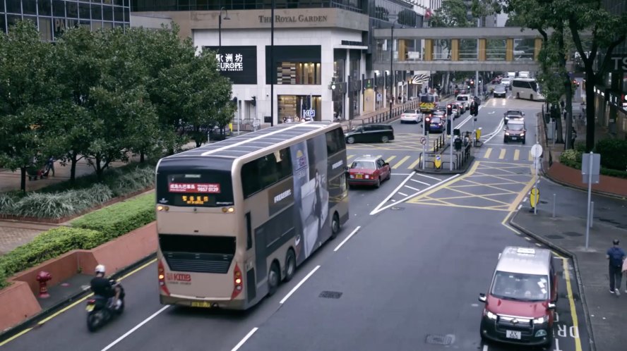 IMCDb.org: 2016 Alexander Dennis Enviro500 in "太陽星辰 (See Her Again), 2024"