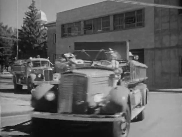 IMCDb.org: 1947 Mack E-Series in "State Trooper, 1956-1959"