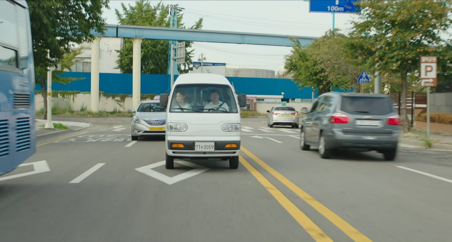 IMCDb.org: 2011 Chevrolet Orlando [J309] in "남매의 여름밤 (Moving on), 2020"