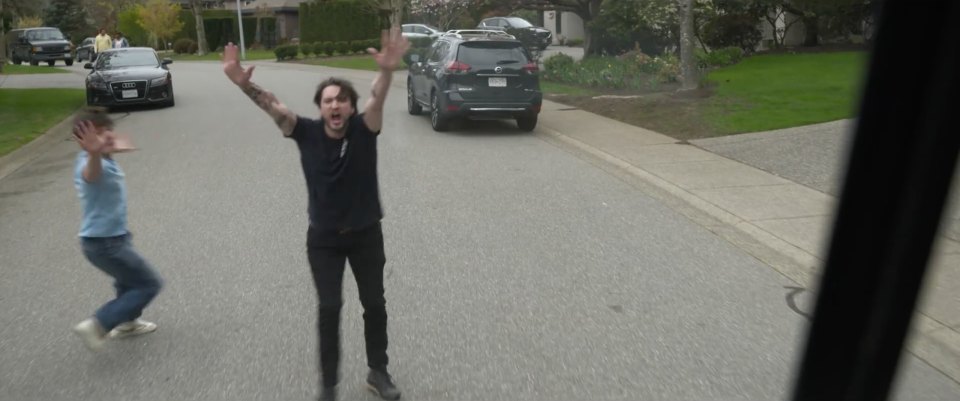 IMCDb.org: 2017 Nissan Rogue [T32] in "Final Destination: Bloodlines, 2025"