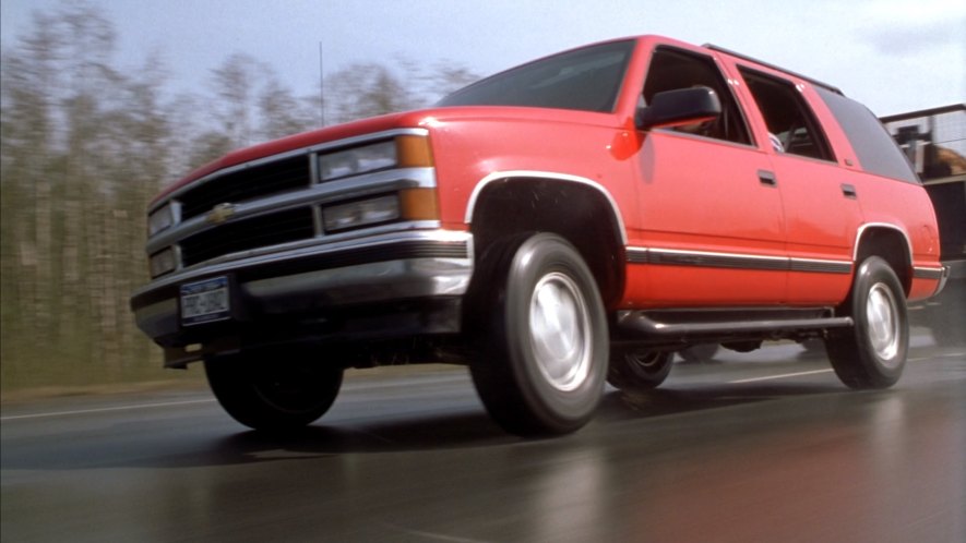 IMCDb.org: 1996 Chevrolet Tahoe LT [GMT420] in "Final Destination 2, 2003"