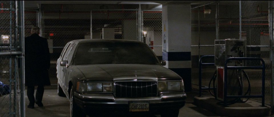 IMCDb.org: 1990 Lincoln Town Car Stretched Limousine in "Land of the ...