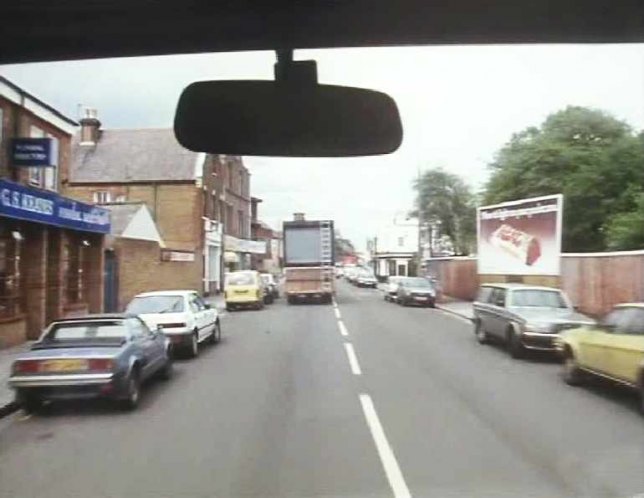 IMCDb.org: 1979 Fiat X1/9 1500 [138AS] in "Mr. H Is Late, 1988"