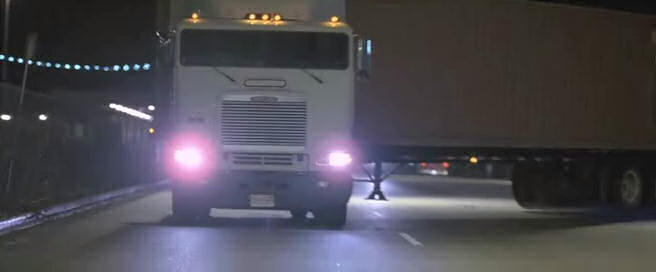 IMCDb.org: Freightliner FLB in "Underclassman, 2005"