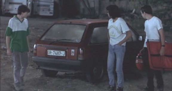 IMCDb.org: 1988 Opel Corsa 1.2 [A] in "Barrio, 1998"
