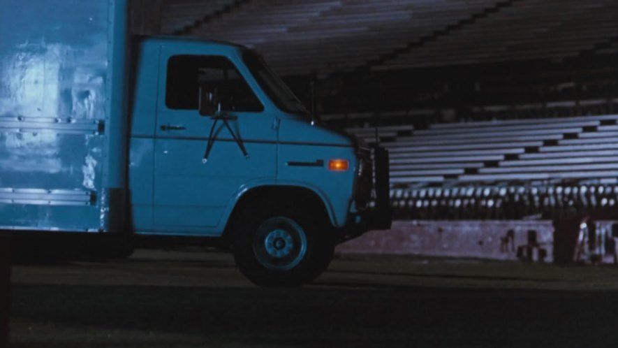 IMCDb.org: 1983 GMC Vandura MagnaVan [G-3500] in "Ace Ventura: Pet Detective, 1994"