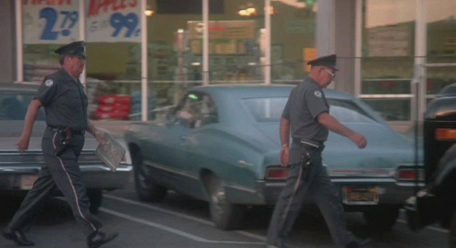 IMCDb.org: 1967 Chevrolet Impala Sport Coupe in "Dirty Mary Crazy Larry ...