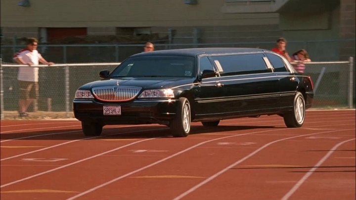 IMCDb.org: 2003 Lincoln Town Car Stretched Limousine in "The Ringer, 2005"
