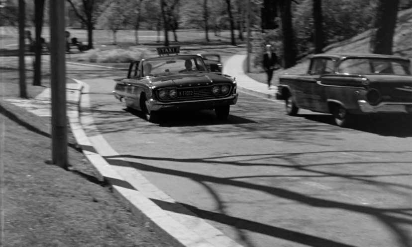 IMCDb.org: 1959 Meteor Niagara 300 in "The Mask, 1961"