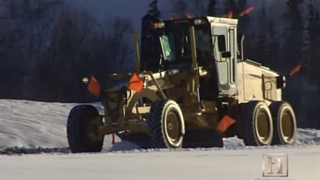 IMCDb.org: Volvo G 720 VHP Motor Grader in "Ice Road Truckers, 2007-2017"