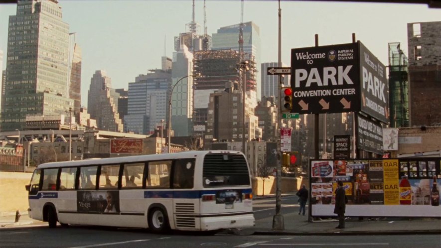 IMCDb.org: 1982 GMC RTS 04 in "The Good Night, 2007"