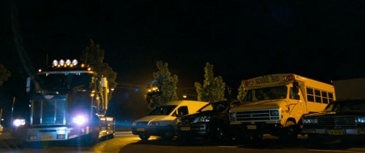 IMCDb.org: 1992 Chevrolet Chevy Van Wayne Busette [G-30] in ...