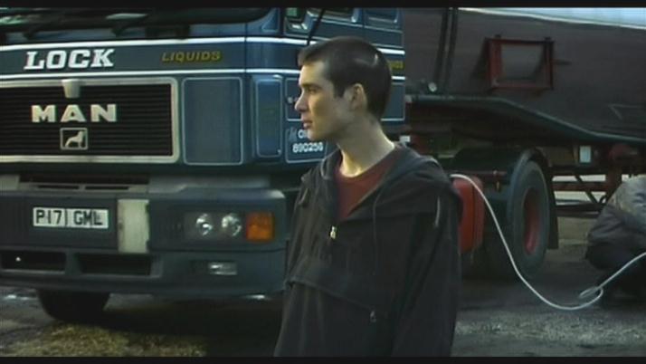 IMCDb.org: 1996 MAN F2000 18.423 in "28 Days Later..., 2002"