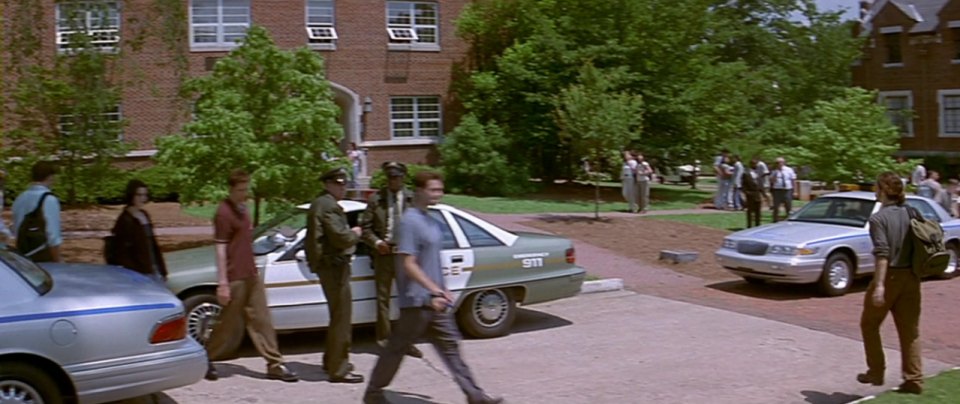 IMCDb.org: 1995 Mercury Grand Marquis [M7] in "Scream 2, 1997"