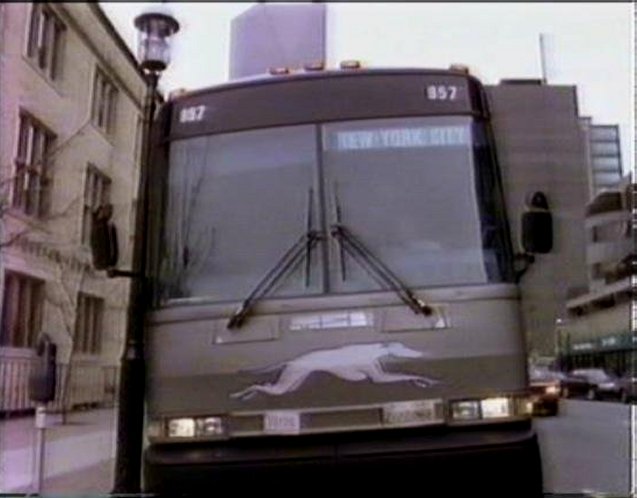 IMCDb.org: 1989 MCI 102 C3 in "To Catch a Yeti, 1995"