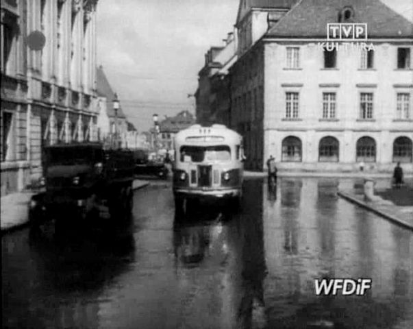 IMCDb.org: Studebaker US6 [G-630] in "Warszawa. Dokumenty walki ...