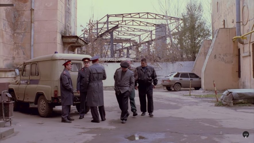IMCDb.org: 1986 UAZ 31512 in "Zhmurki, 2005"