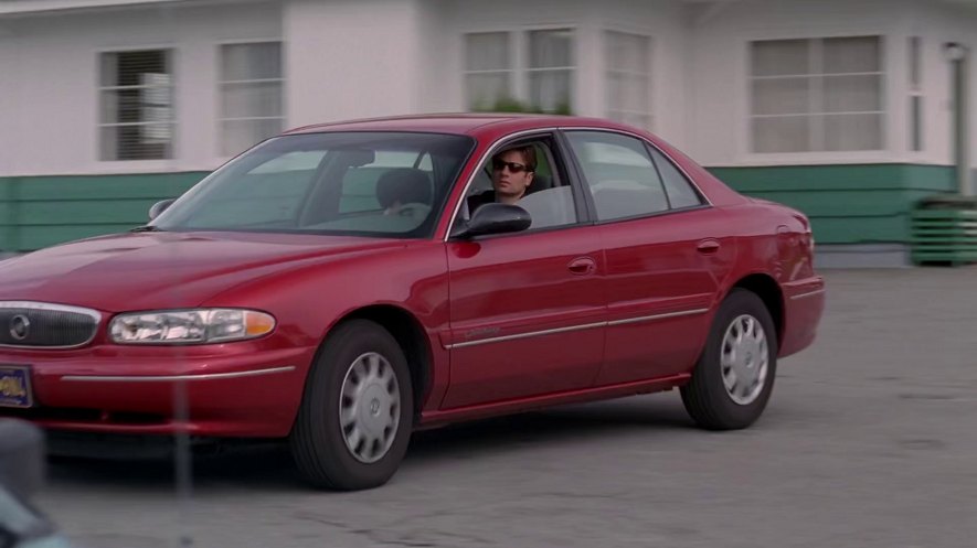 IMCDb.org: 1997 Buick Century in "The X Files, 1993-2002"
