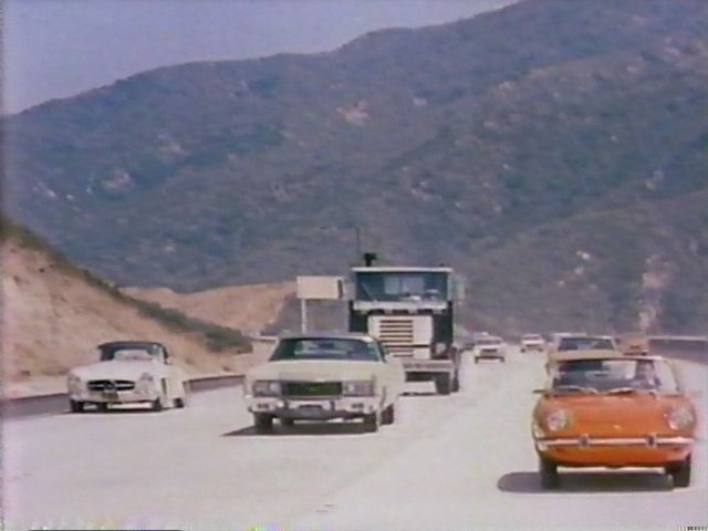 IMCDb.org: 1956 Mercedes-Benz 190 SL [W121.042] in "Smash-Up on ...