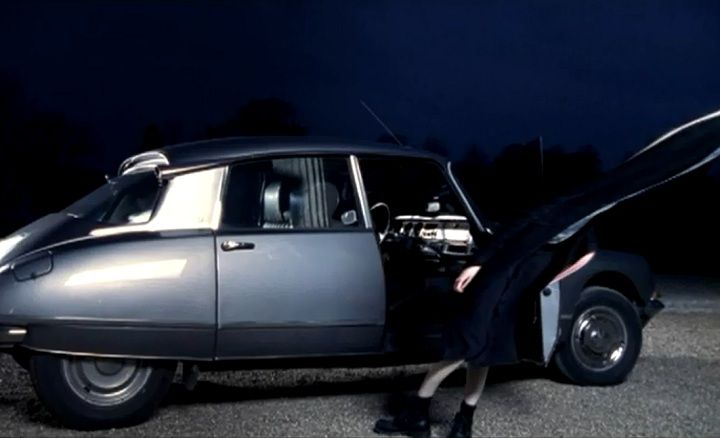 IMCDb.org: 1971 Citroën DS 21 Pallas in "Muse: Unintended, 2000"