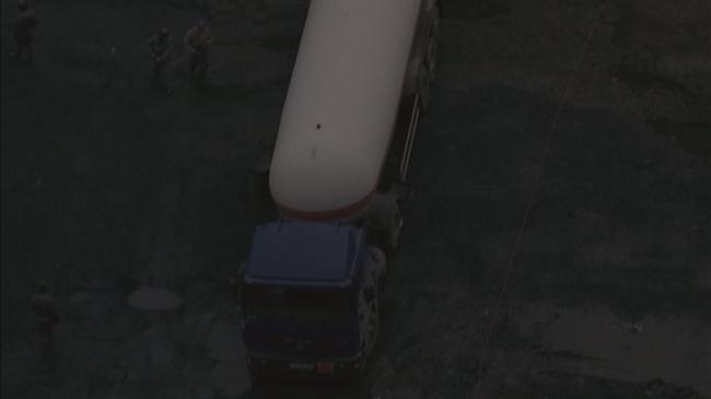 IMCDb.org: 1994 MAN F2000 in "Behind Enemy Lines II: Axis of Evil, 2006"