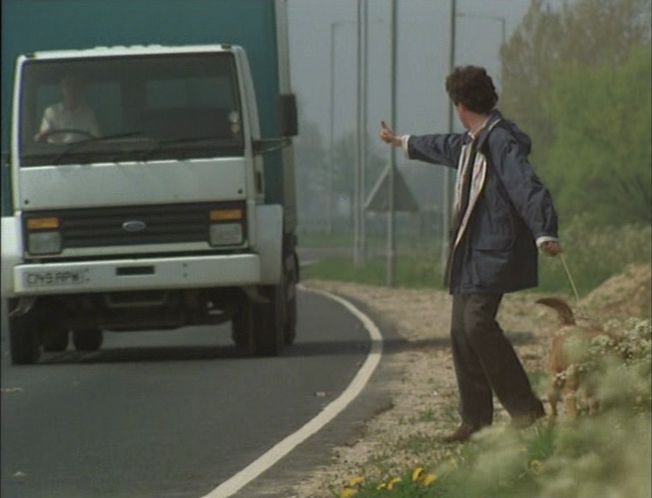 IMCDb.org: 1985 Ford Cargo in "Wilt, 1989"