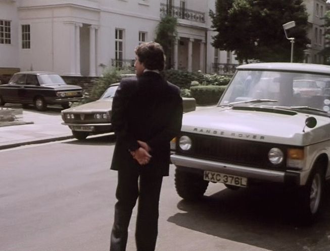 IMCDb.org: 1973 Land-Rover Range Rover Series I in "The New Avengers ...