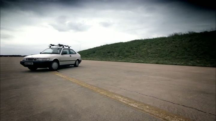 IMCDb.org: 1994 SAAB 900 Gen.2 in "Top Gear: At the Movies, 2011"