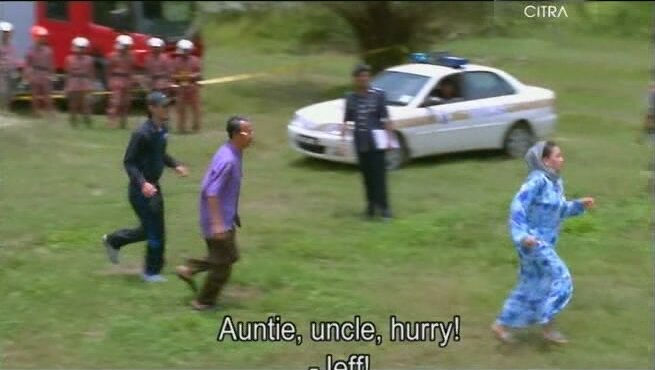 IMCDb.org: 2000 Proton Waja in "Potret mistik, 2005"