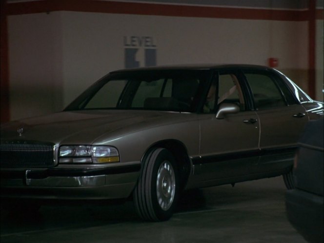 IMCDb.org: 1991 Buick Park Avenue in "12:01, 1993"