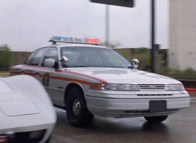 IMCDb.org: 1993 Ford Crown Victoria [P71] in "The Dallas Connection, 1994"