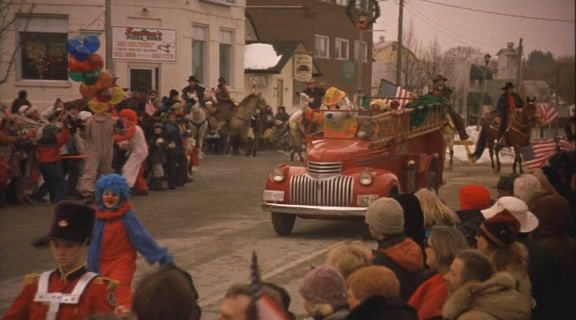 IMCDb.org: 1941 Chevrolet Heavy-Duty 'Art Deco' in "Prancer Returns, 2001"