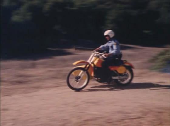 IMCDb.org: 1979 Suzuki RM 250 in "The Dukes of Hazzard, 1979-1985"