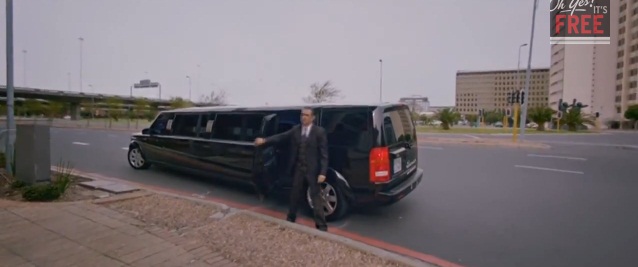 IMCDb.org: Land-Rover Discovery Stretched Limousine Series III [L319 ...