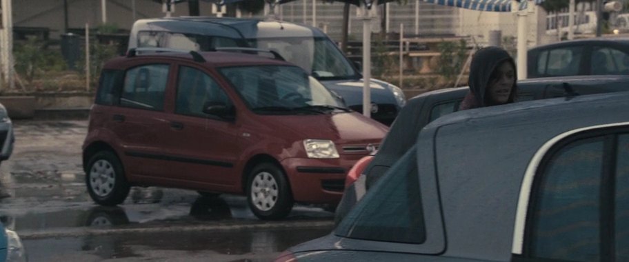IMCDb.org: 2010 Fiat Panda Dynamic [169] in "De rouille et d'os (Rust ...